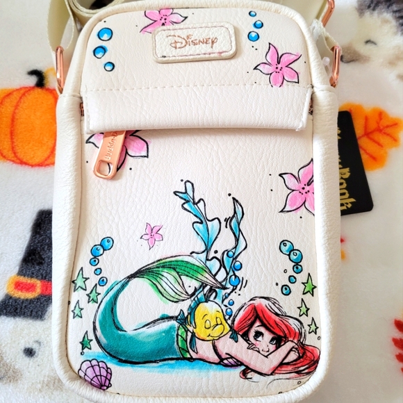 Disney | Bags | Disney Crossbody Bag | Poshmark